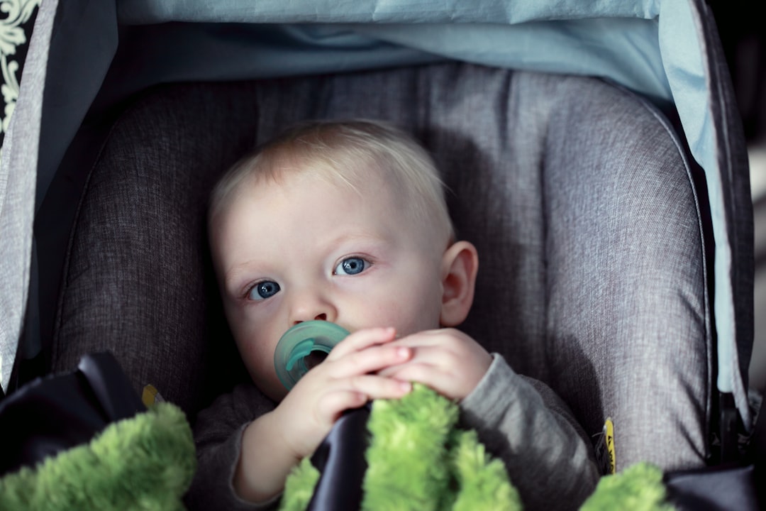 Einschlafhilfe für unterwegs: So schläft das Baby auch im Kinderwagen ...